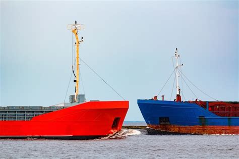 Ontainer Ships Images Free Download On Freepik