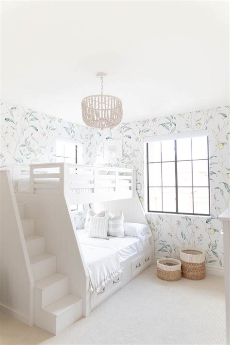 Add This Lemony Fresh Crisp Design To Your Walls For Spring Bed For
