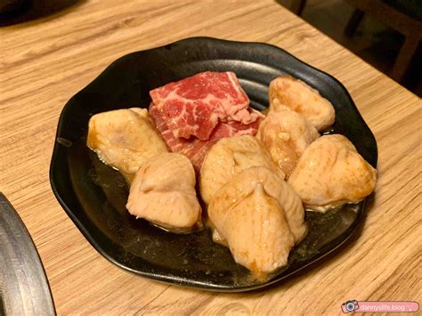 赤富士日式燒肉鍋物 蘆洲店│新北吃到飽•價位偏高食材普通！ 丹尼的吃喝玩樂