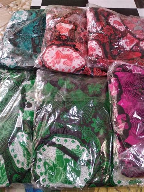 Khit Mhe အလှကုန်နဲ့ အိမ်သုံးပစ္စည်းအမျိုးမျိုး ဖြန့်ချီရေး Added A New