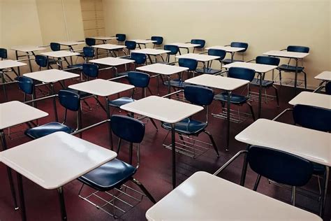 School Desk In Bangalore Standard Size 3 Materials Mdf Iron Metal