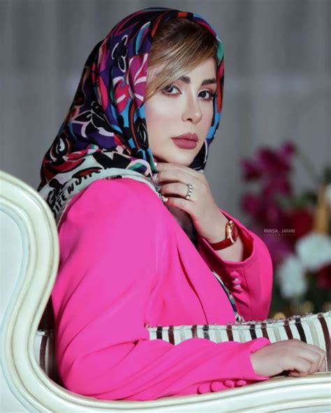 نیوشا ضیغمی با این ترکیب رنگ، جذاب تر از همیشه عکس