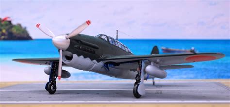 日本海軍13試艦上爆撃機改造偵察機 ファインモールド148 ＞ 誌上個展＞2022年7月号