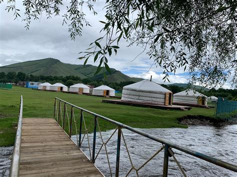 Хичээлийн шинэ жилийн баярын мэнд Тэрэлж Жимбий амралт