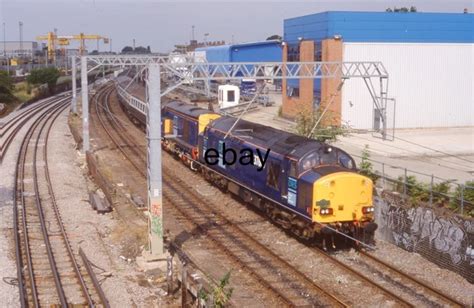 35mm Railway Slide Drs Class 37 37609 And Class 20 20307 Willesden £
