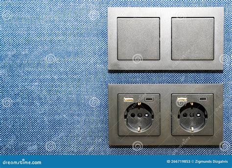 Light Switch 220v Usb And Usb Type C Socket Block Built Into