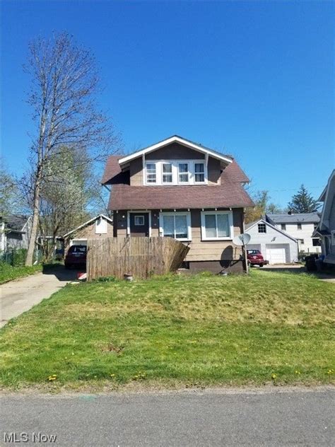 2669 N Bender Ave Akron Oh 44319 Trulia
