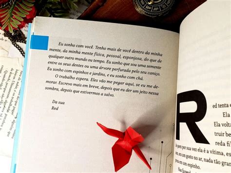 Resenha do livro É Assim que se Perde a Guerra do TempoCoisas de Mineira
