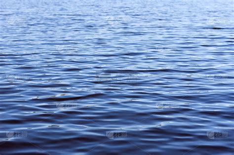 水面水水平画幅无人湿纯净夏天户外湖河流