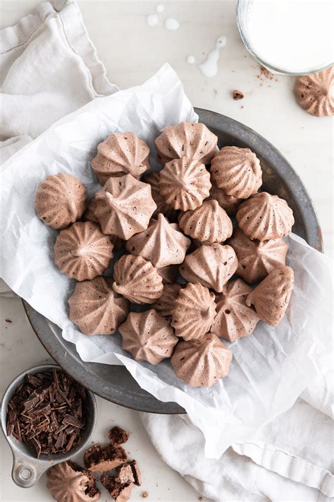 Double Chocolate Meringue Cookies With Spice