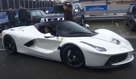 Vídeo Gordon Ramsay Conduce Su Ferrari Laferrari Aperta