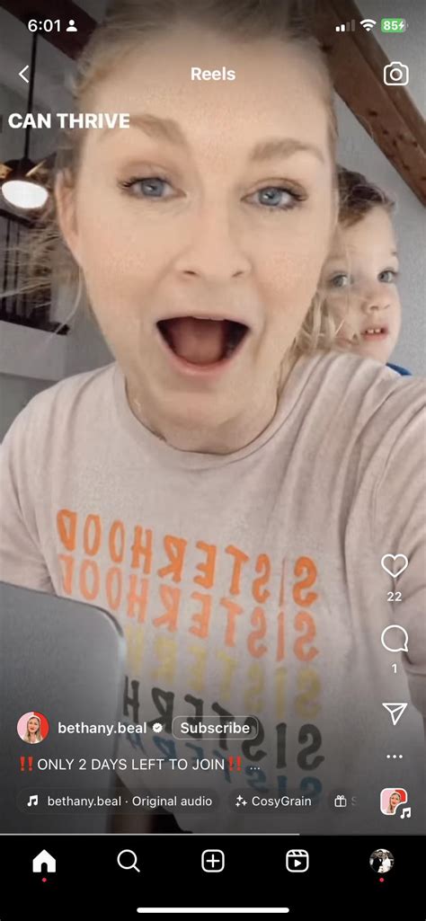 What The Hell Blabbing About Singles And Sex While Davey Is Hanging Off Her Shoulders R