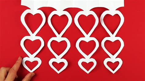 Как сделать гирлянду сердечка из бумаги [Украшение на день святого Валентина] Youtube