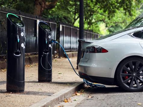 How Startups Can Bridge The EV Charging Gap Invest It In