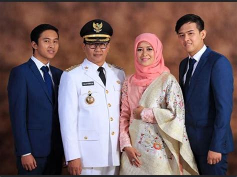 Keluarga Ramlan Nurmatias Sikapi Fitnah Pilkada Bukittinggi Tagar