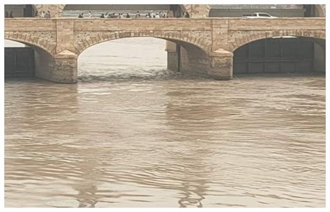 Sukkur Barrage Gate No 47 Collapse During Repair Work Oyeyeah