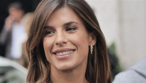 Elisabetta Canalis Seduce Con Lo Street Style La Foto Rivela La