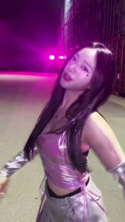 은박지 소녀의 몸부림 Kpop Aespa Music Dance Youtube