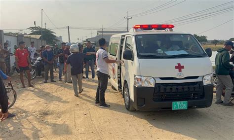 អា រក ខ្លួនឯង ប៉ង សម្លាប់ ខ្លួន តែ មិន ស្លាប់ ព្រោះ តូច ចិត្ត ប្រពន្ធ សុំ លែង