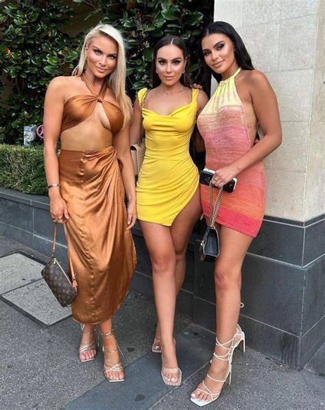 Ladies In Tight Dresses R Truefmk