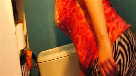 Brown Bullets Wmv Crazy Fetish Diva Clips4sale