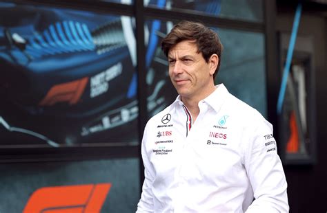 Checo P Rez La Discusi N Entre Christian Horner Y Toto Wolff En Donde Involucraron Al Mexicano