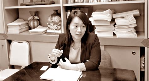 Governo Promete A Wong Kit Cheng Combate à Prostituição Hoje Macau