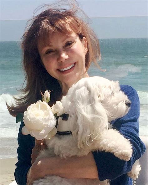 Помните ли Пам от култовия сериал Далас Ето я днес на 72 изглежда невероятно СНИМКИ