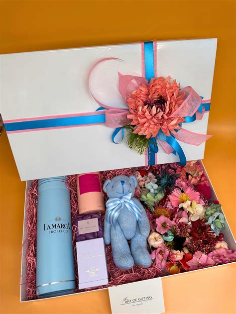 THE ART OF GIFTING – The Art of Gifting