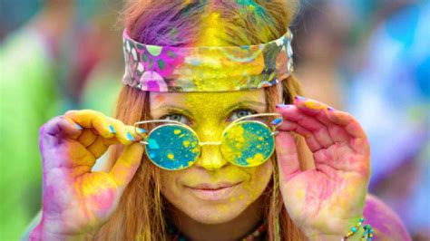 Tips For Safe And Healthy Holi हेल्दी होली मनाने के लिए कुछ टिप्स
