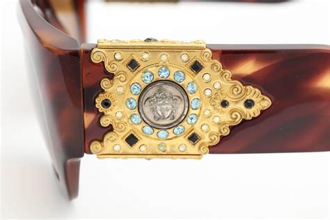 Vintage Gianni Versace Sunglasses Mod 413 H Col 900 For Sale At 1stdibs
