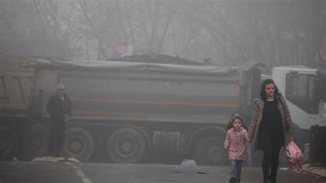 Serbs put up new roadblocks as tensions soar in Kosovo - The Hindu