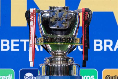 Tetracampeão Flamengo só venceu a Copa do Brasil fora do Maracanã uma