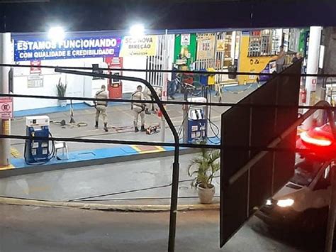 Mulher é Morta A Tiros Em Posto De Combustível Em Ilhéus