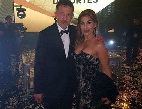Ella Es Julieth Ceballos La Sexy Esposa Del Técnico Juan Carlos Osorio