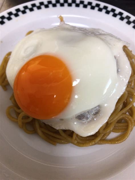 目玉焼き焼きそば レシピ・作り方 By 桜 咲子 ️｜楽天レシピ