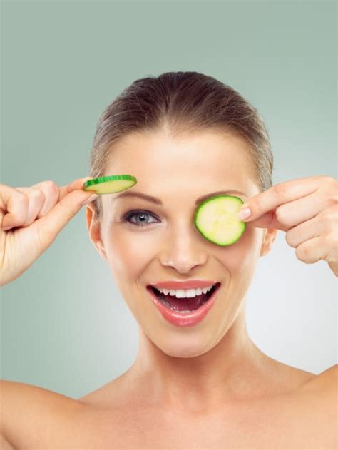 Home Remedies For Under Eye Dark Circles