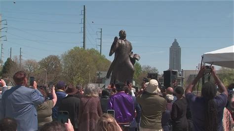 Dr Martin Luther King Jr Statue Rodney Cook Sr Park In Atlanta