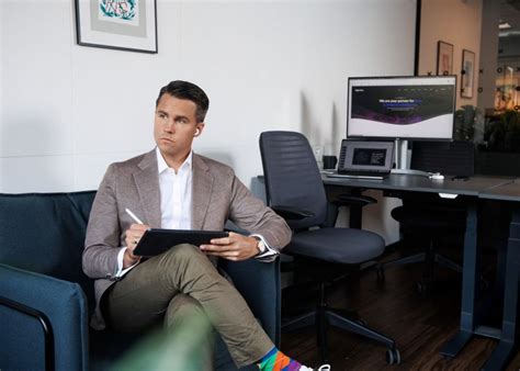 Graph ≠ Graph Julius Hollmann