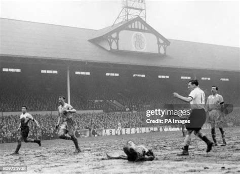 Bill Leivers Photos And Premium High Res Pictures Getty Images