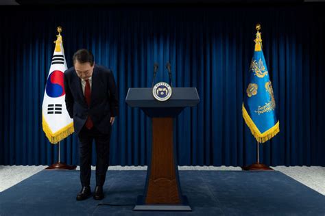 一場戒嚴鬧劇的背後 從尹錫悅的內憂外患看「政治素人」 雲論 Ettoday新聞雲