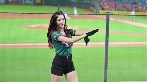 0818 樂天女孩 菲菲 Youtube