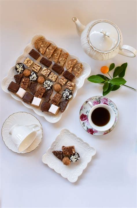 Ситни колачи на кило Шарлота