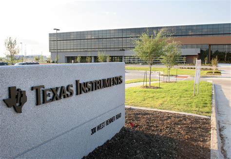 Texas Instruments Sales Dropped For The First Time Since 2020