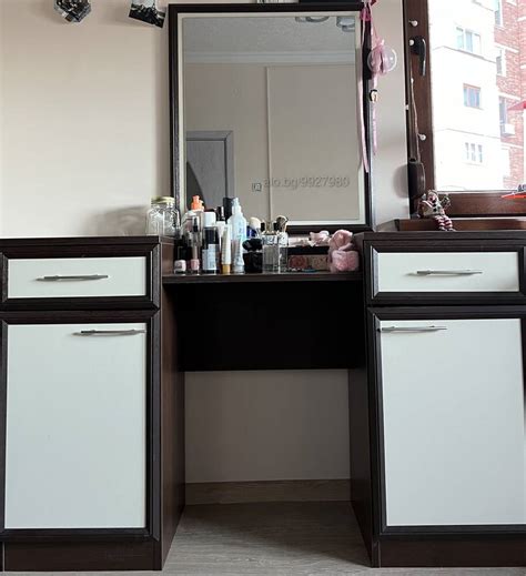 Тоалетка с огледало Друга мебел Мебели за дома и офиса Мездра Тоалетка Широчина 130 с