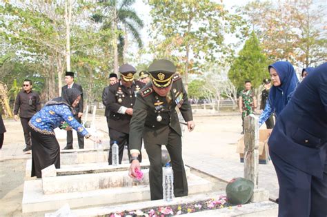 Dandim 0426 TB Pimpin Upacara Ziarah Hari Pahlawan Ke 78 TA 2023