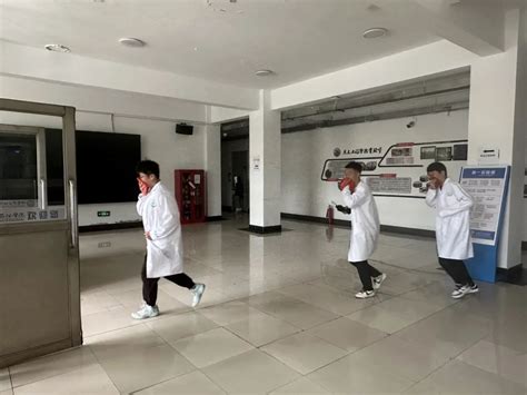 我院开展安全月系列活动之“实验室消防安全应急演练” 化学工程学院