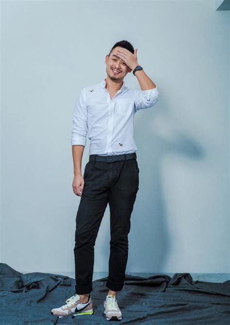 帥壞帥壞的鬍子大男孩，笑容很陽光 每日頭條