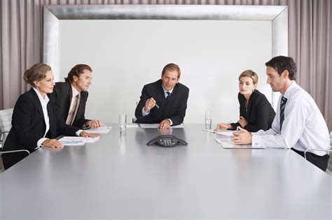 폭풍처럼 아이디어를 몰아쳐보자 브레인스토밍 회의 기법