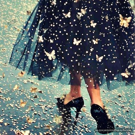 Ai创作图鞋上的蝴蝶 岸上蝴蝶飞 娜靴蛱蝶 靴蛱蝶 班蝴蝶梦幻光影 美古靴蛱蝶 踩花蝶 抓蝴蝶的女孩手机壁纸 蝴蝶梦幻之旅 蝴蝶落花上 蝶儿蝶儿满天飞 指尖的蝴蝶 蝴蝶满天飞 蝶儿满天飞 花裙